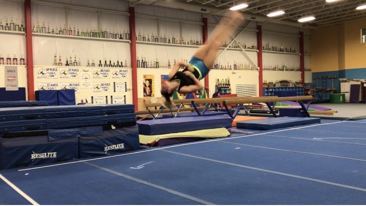 Video Quick Tip! The Multiple Benefits of Dumbbell Push Presses for ...